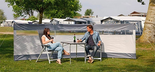 5 Great Windbreaks For Caravan And Camping | Caravan Helper